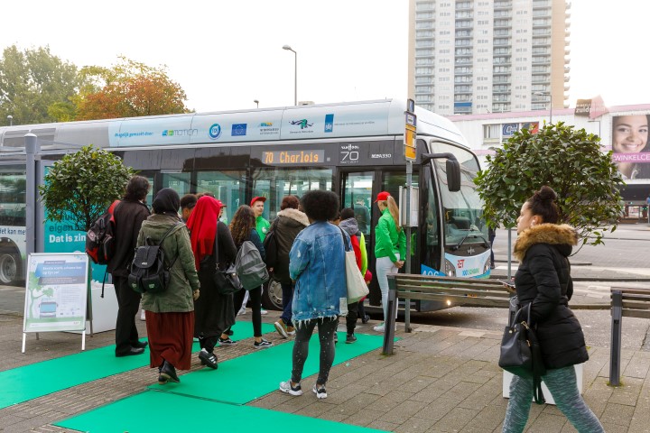First two 3Emotion Fuel Cell Electric buses start to drive in Rotterdam ...